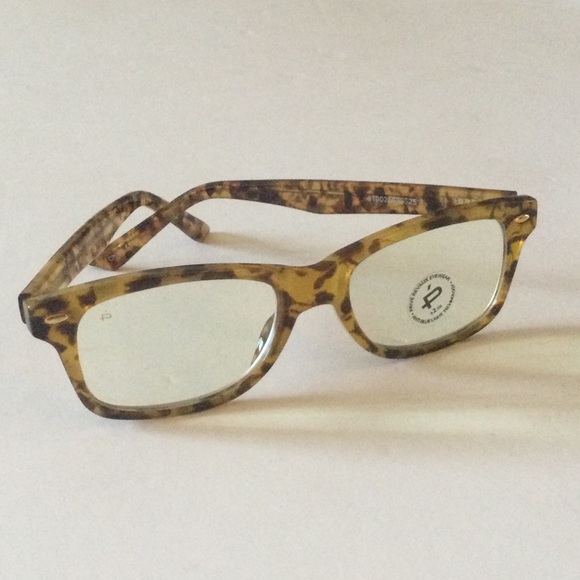 prive revaux | Accessories | Prive Revaux The Class Act Blue Light ...